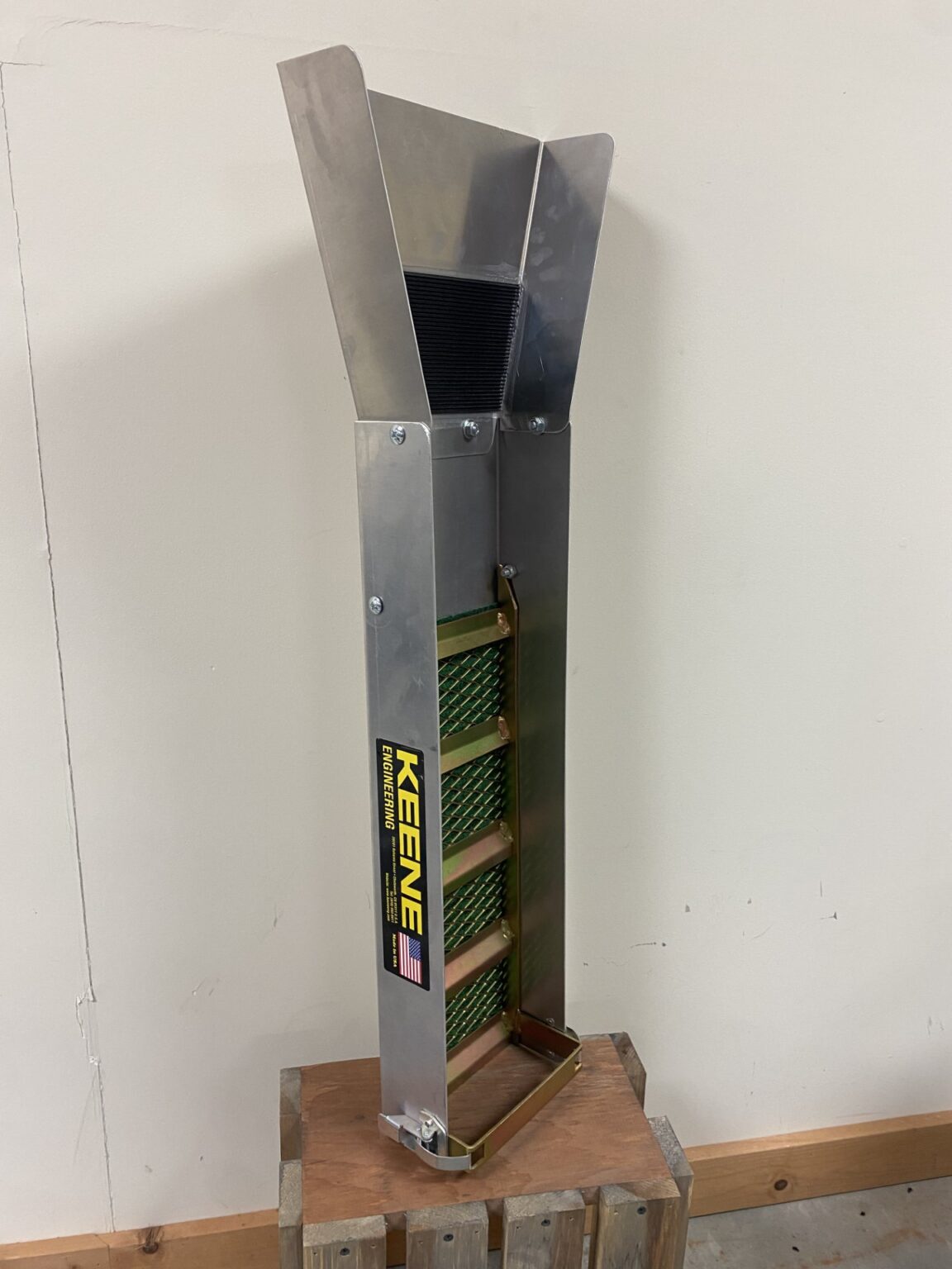 A51A KEENE MINI SLUICE BOX | Crisson Gold Mine